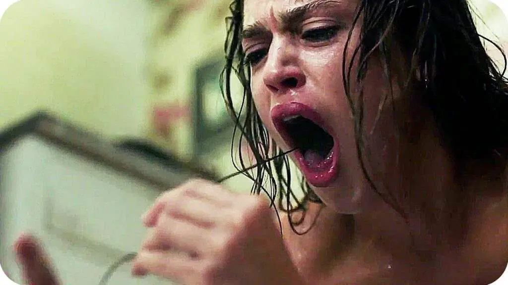 Rings is Riddled With Cliches and Unsympathetic Characters